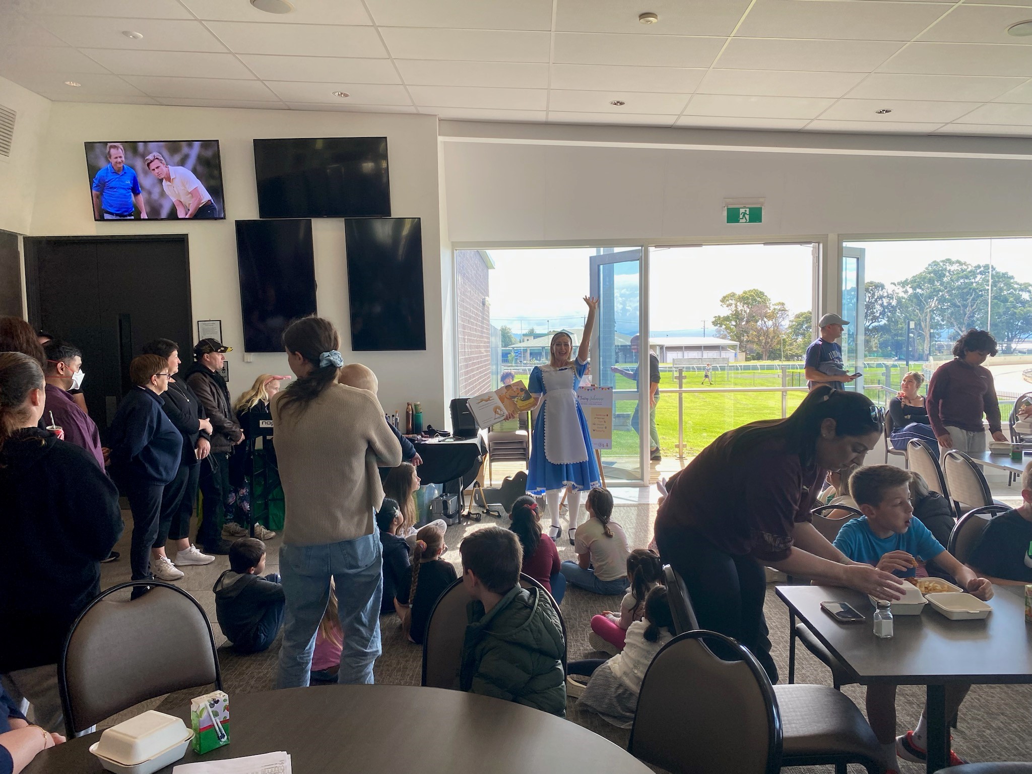 Victorian greyhound community raises big bucks for the kids on Good Friday